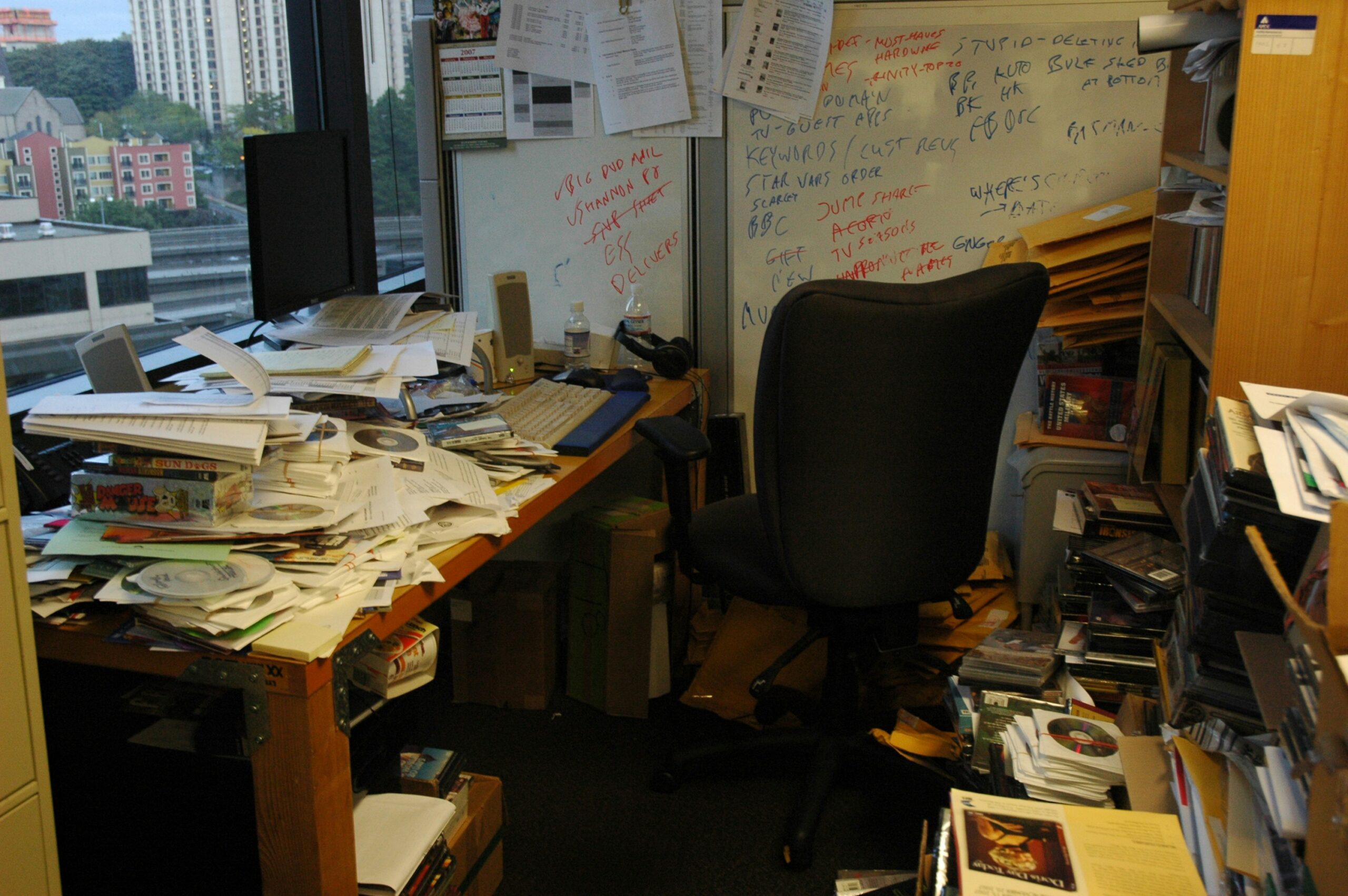 The Top 10 Signs of Hoarding - Water Gap Wellness
